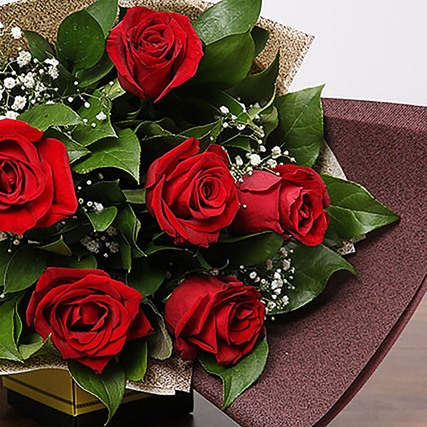 Online Romantic Red Roses Bouquet Gift Delivery in Singapore - Ferns N ...