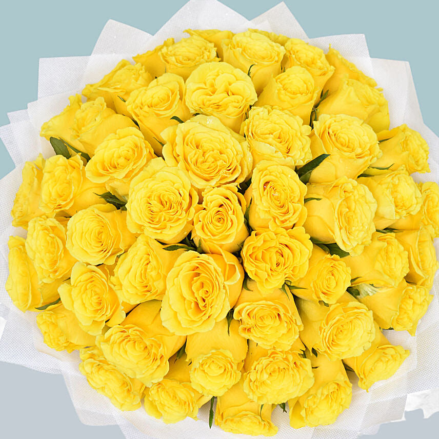 Online Majestic 50 Yellow Roses Gift Delivery in Singapore - FNP