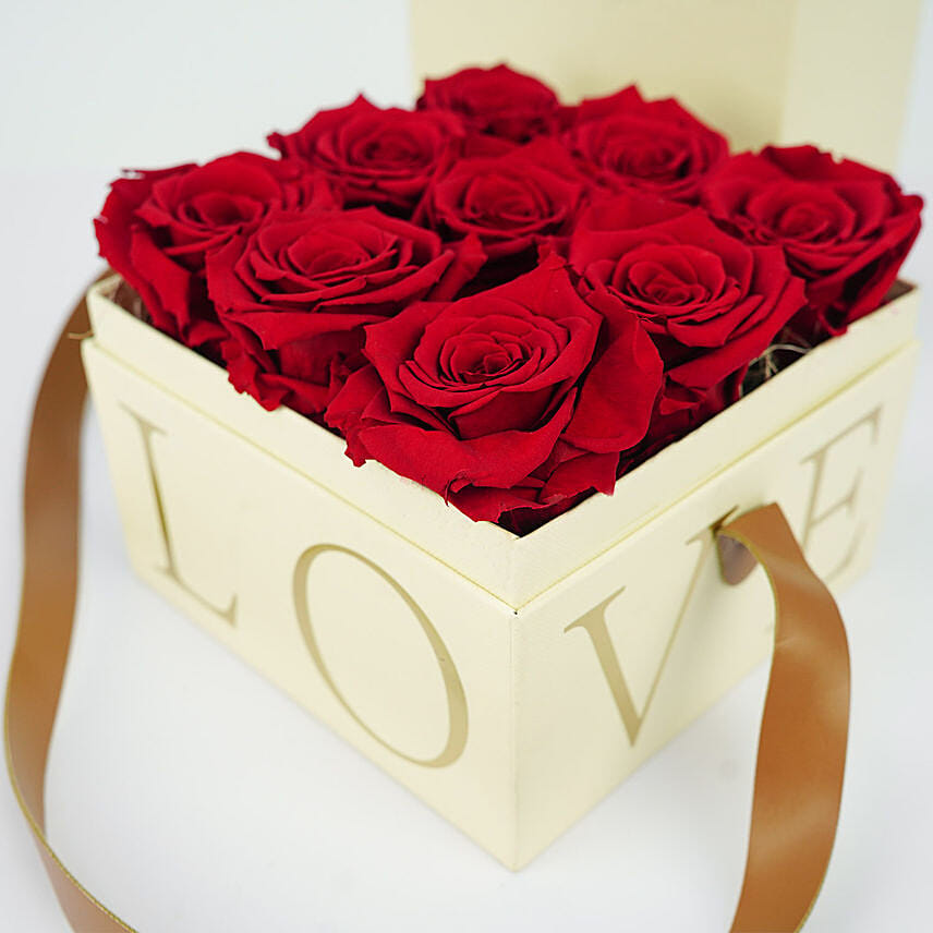 Online Forever Rose In Love Box With Mini Mousse Cake Gift Delivery in ...