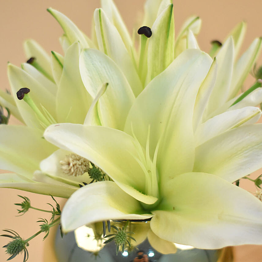 Online Classy Yellow Lily Fish Bowl Vase Gift Delivery in Singapore - FNP