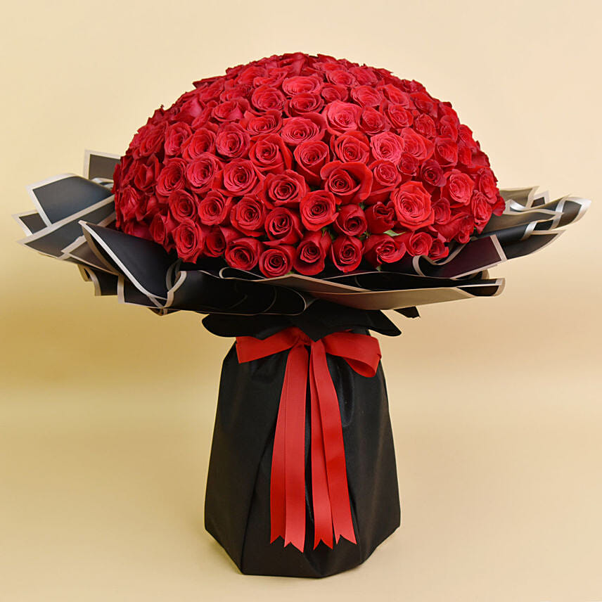 Online 200 Valentine Roses Bouquet Gift Delivery in Singapore - FNP