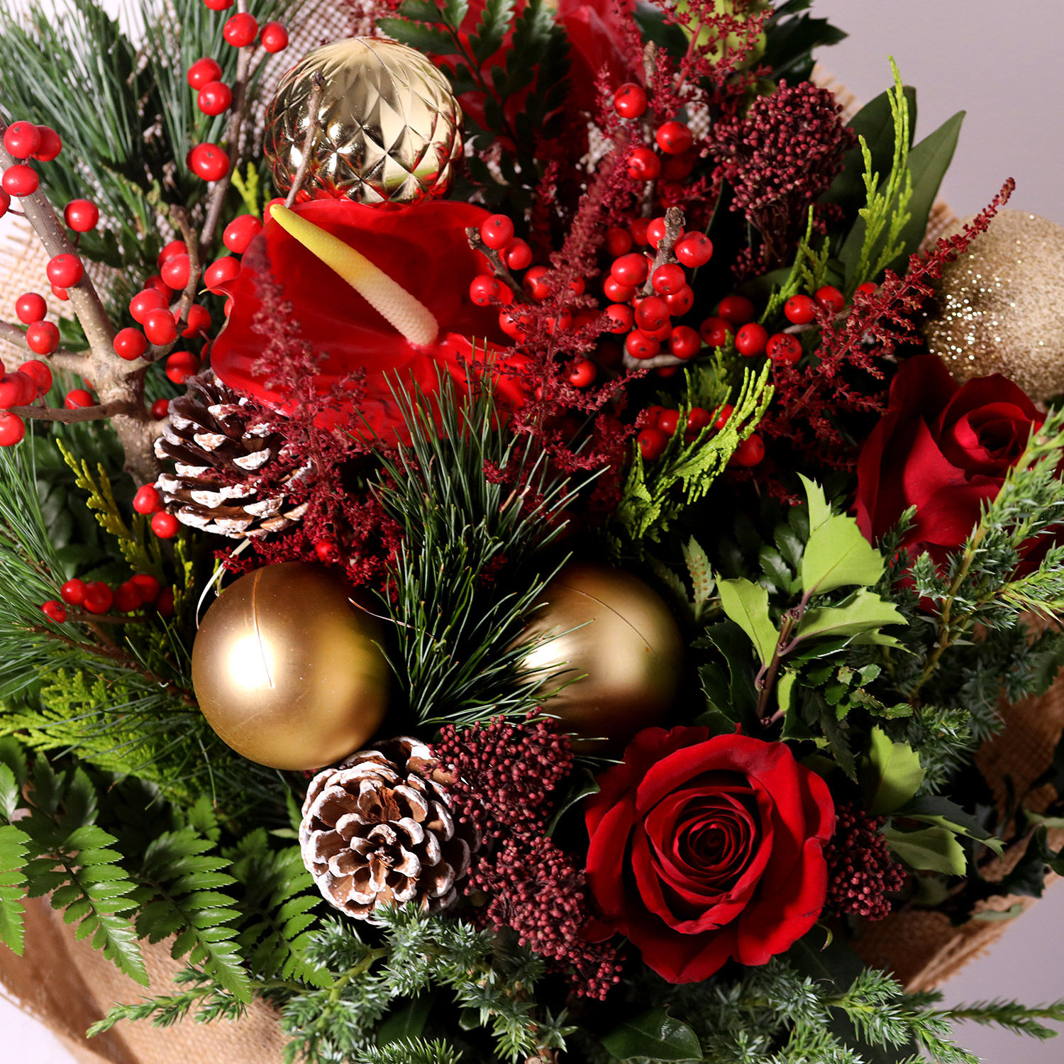 Online Xmas Theme Flower Bouquet Gift Delivery in Singapore - Ferns N ...