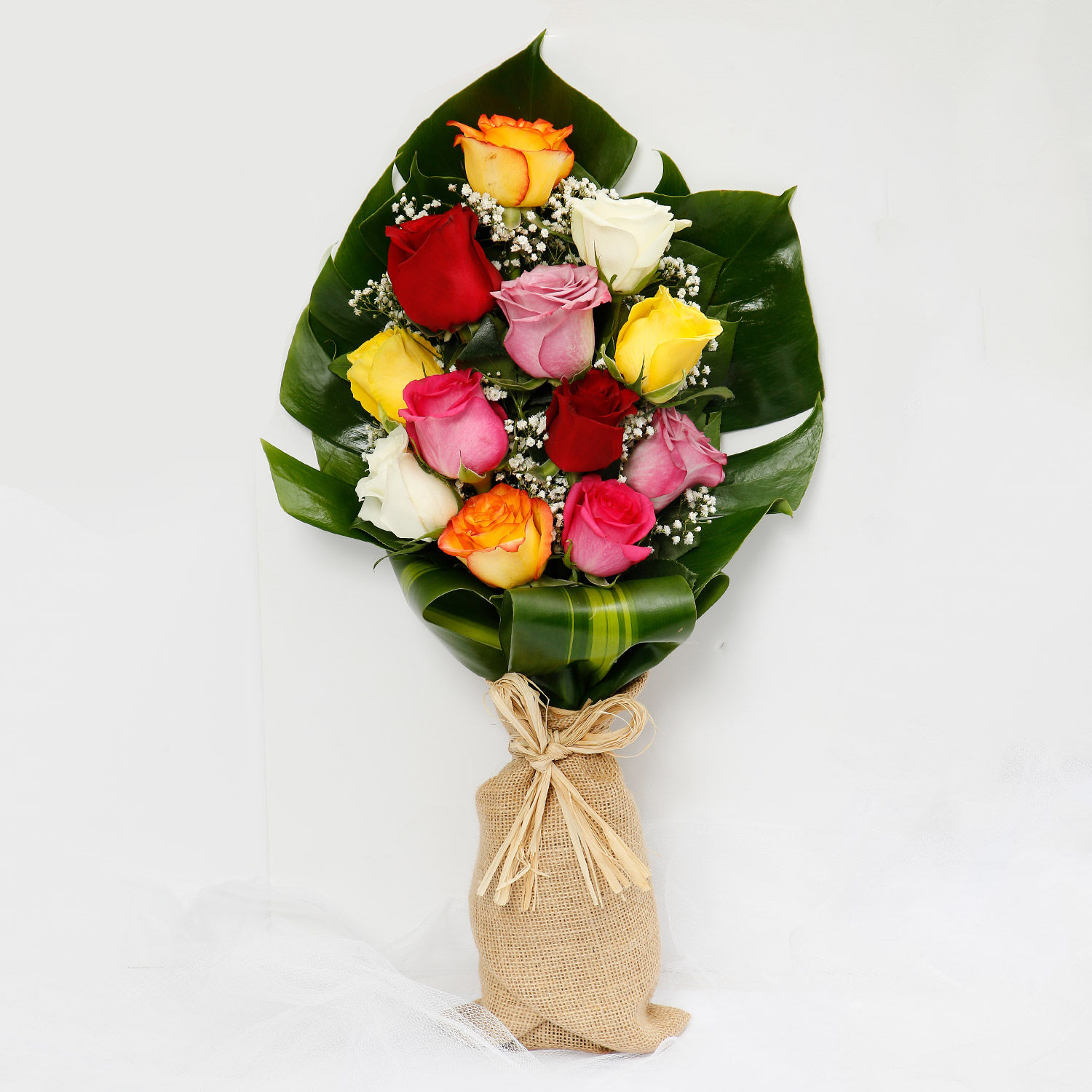 Online Mixed 12 Roses Bouquet Gift Delivery in Singapore - FNP