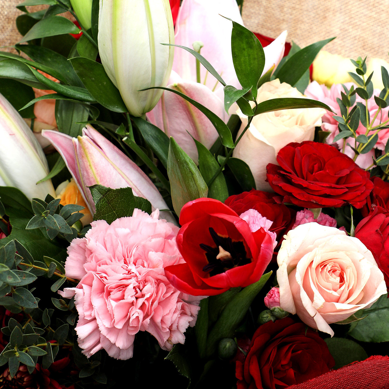 Online Vibrant Mixed Flowers Bouquet Gift Delivery in Singapore - FNP