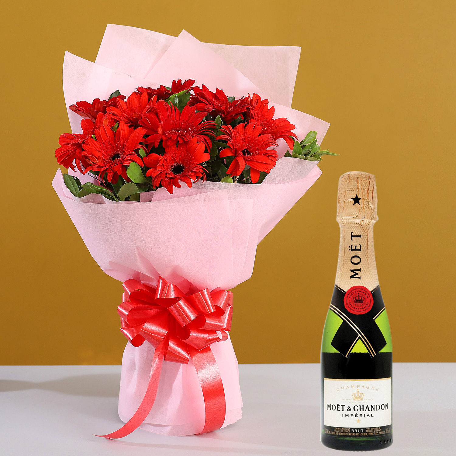Online Ravishing Red Gerberas Bouquet with Moet Champagne 200ml Gift ...