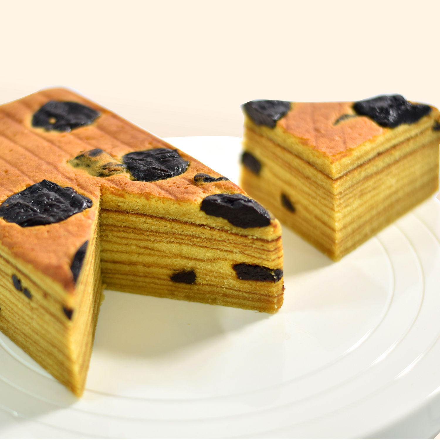 Online Prune Kueh Lapis Cake 500 Gms Gift Delivery in Singapore - FNP