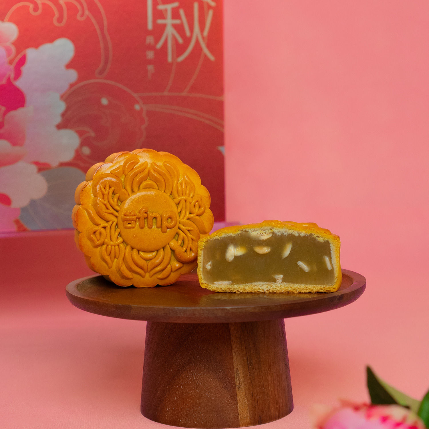 Online FNP Bakedskin Mooncake Pure White Lotus Paste Gift Delivery in ...